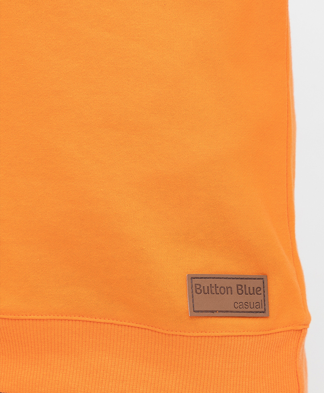 Свитшот оранжевый Button Blue - купить в интернет-магазине 122BBBJC16056100
